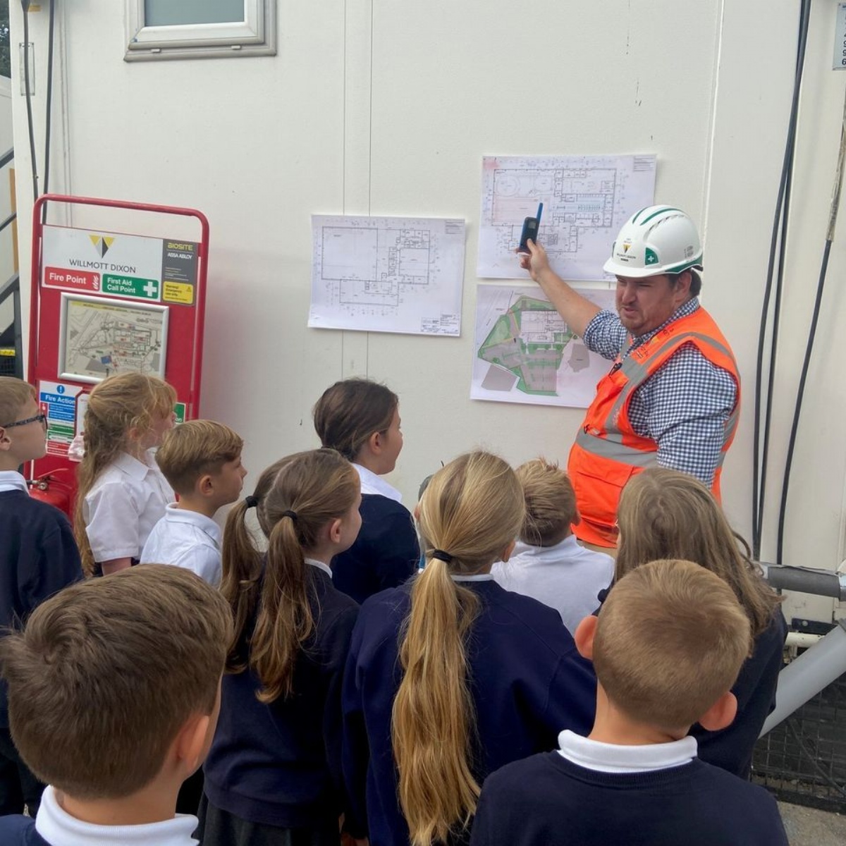 Thames View Primary School - Touring a Building Site